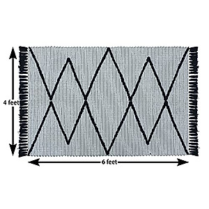 SISOSU Stripes Cotton Area Rug - Braided Black Carpets Suitable for Living Room, Bedroom, Dining Room, Home Décor - Handcrafted Traditional Rugs - Non-Skid - 4’ x 6’ - White & Black