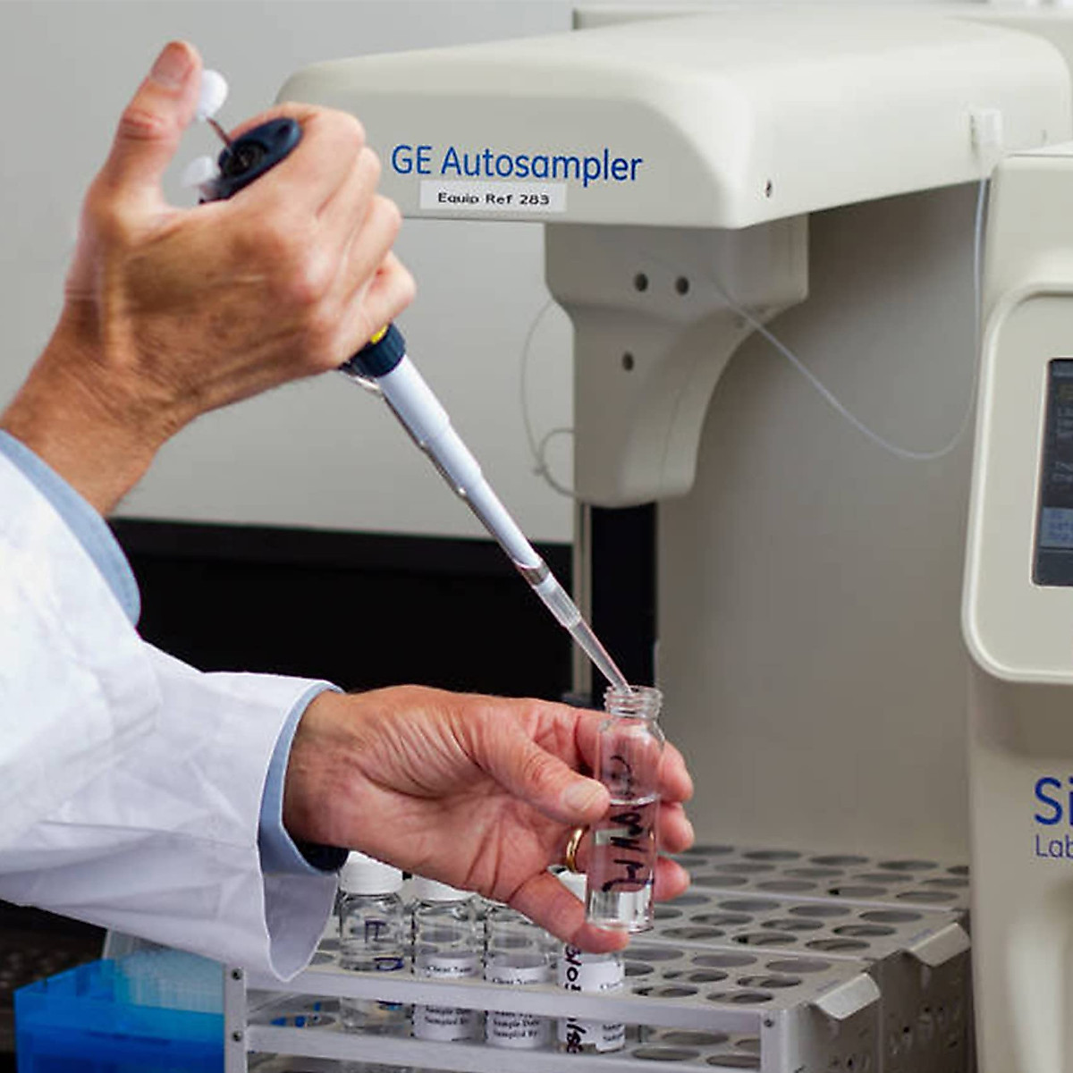 ALWSCI Borosilicate Clear Glass 40 ML EPA TOC Screw Neck Vial with White PP Screw Cap, Center Hole, PTFE Silicone Liner, Ultra-Clean, Case of 72