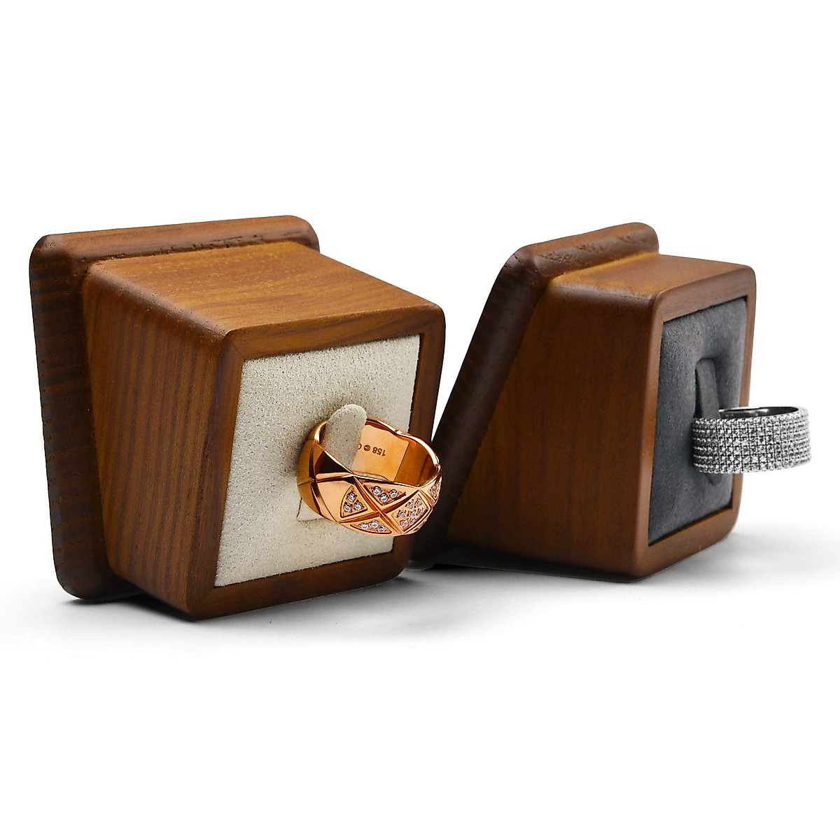 Oirlv Solid Wood Ring Holder,Square Single Ring Display Stand,Showcase Jewelry Display Bear