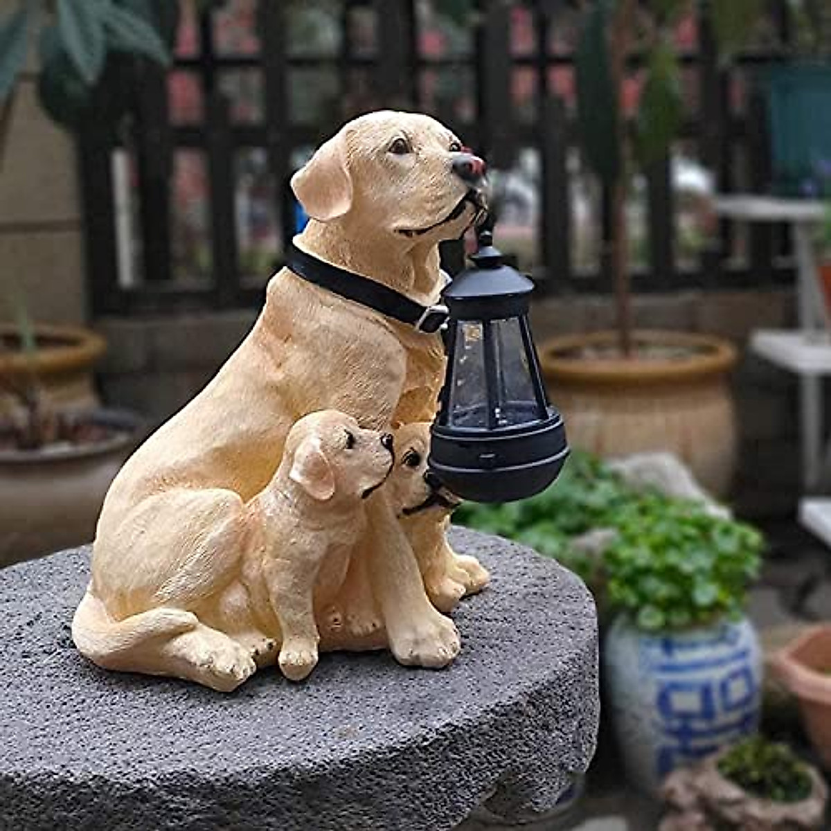 LTHDD Outdoor Labrador Family Statue with Solar Lights,Windproof Lamp for Home Garden Decoration,Lifelike Dog Figurine Decoration,Solar Lantern Dog Garden Statues