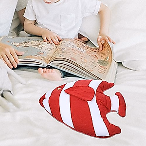 Garneck Tropical Fish Decorative Throw Pillow, Cotton Cushion Aesthetic Accent Pillow Fish Throw Pillow for Couch Dorm Bed Beachy Room Decor, 17.3x15.3 Inch