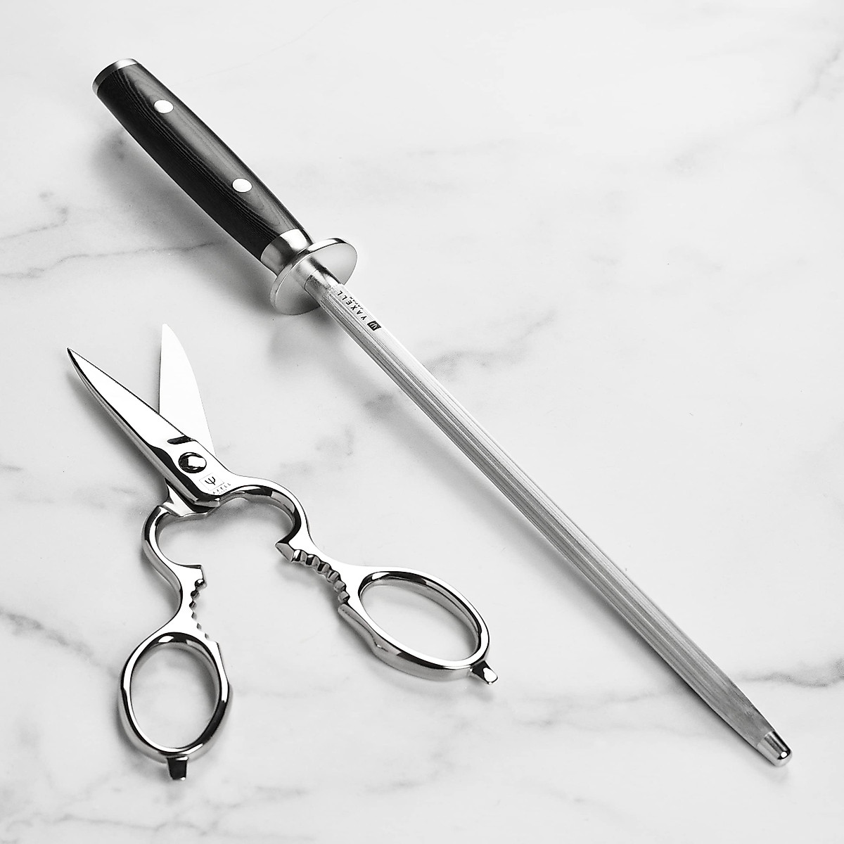 Yaxell Ran Plus 16 Piece Knife Set - Made in Japan - 69 Layers VG10 Damascus, Dark Ash Block