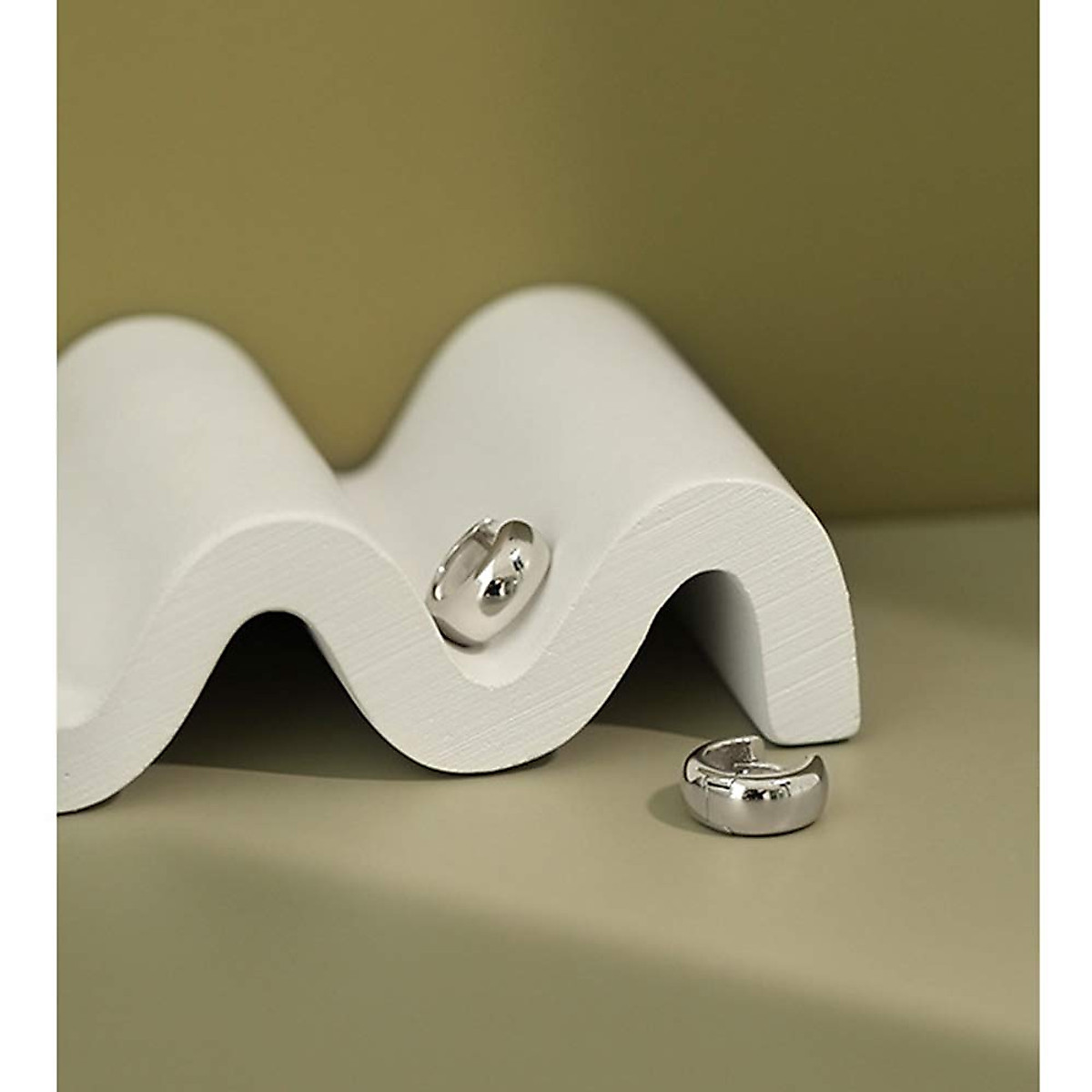 Chunky Wide Minimalist Small Hoop Earrrings for Women Cartilage S925 Sterling Silver Fashion Dainty Cuff Sleeper Simple Huggie Hoops Hypoallergenic Jewelry Gifts Bff Birthday Mom 10mm (silver)