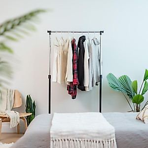 IRIS USA Portable Single-Rod Height Adjustable Clothes Rack with Lockable Wheels, Rolling Garment, Sigle Rod Wardrobe Rack, Easy Assemble, for Clothes, Belts, Shoes, and Bags