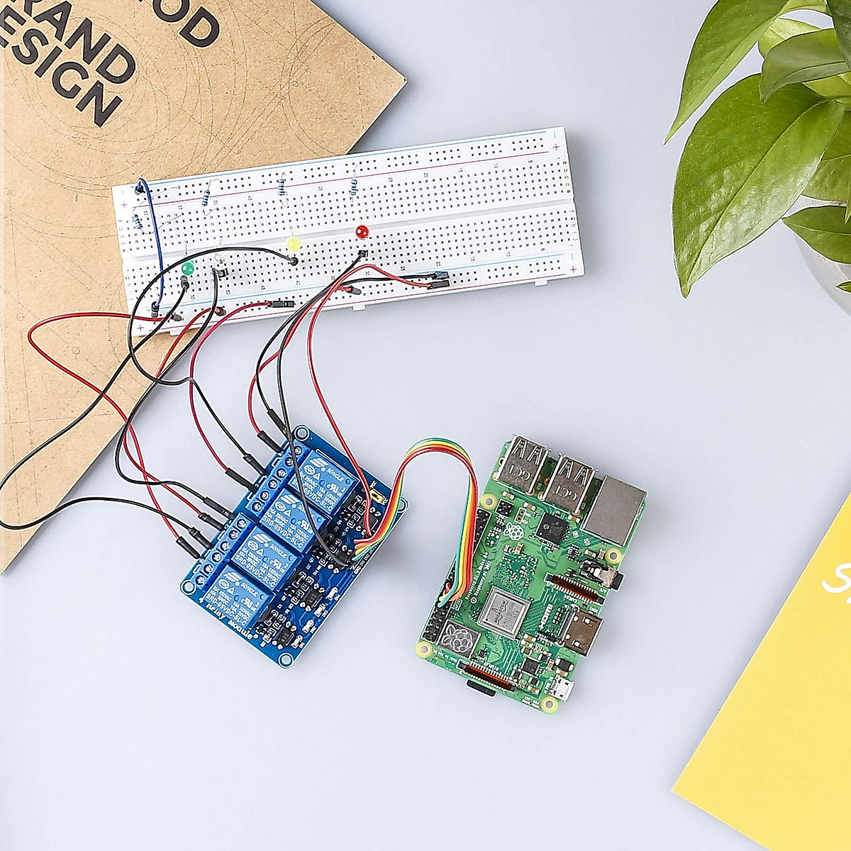SunFounder Lab 4 Relay Module 5V 4 Channels Relay Module Compatible with Arduino R3 1280 Arm PIC AVR STM32