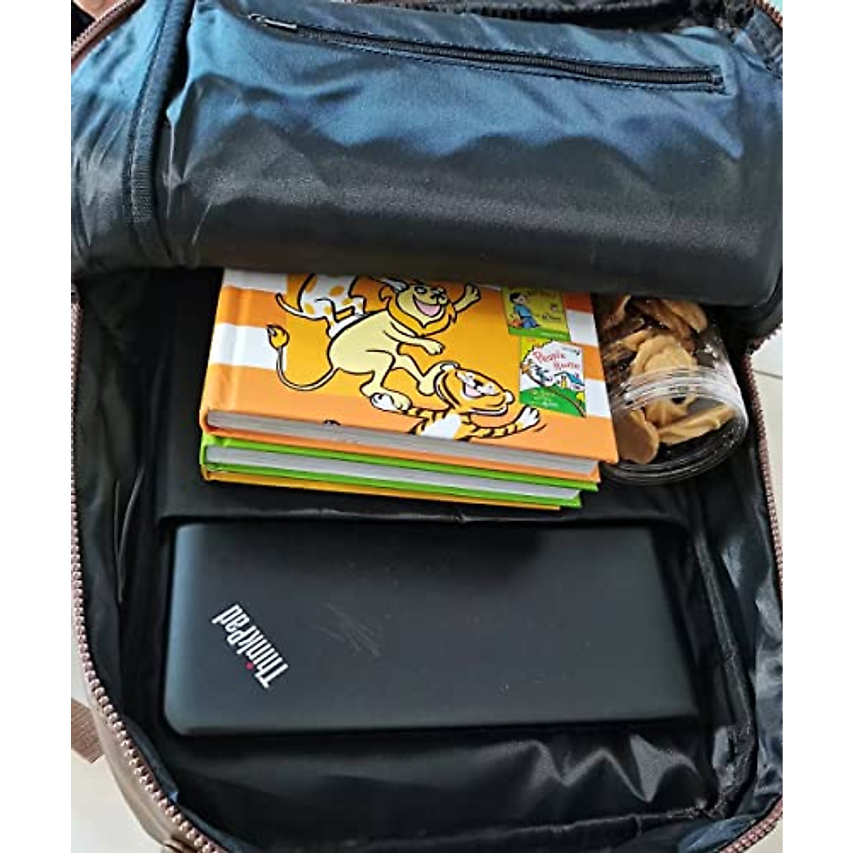 AKAKA Men Brown Outdoor Backpack Imitation Leather Weekend Bag Leisure Bag Carrying Backpack Old Fashion Traveling Laptap Backpack with USB Port.