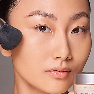 COVER FX Perfect Setting Powder - Shade Light - Loose Makeup Finishing Powder - Mattify Skin and Lock in Makeup - Blurs Fine Lines - Full Size