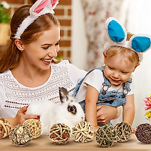 VESPRO Bunny Chew Grass Balls, Rolling Chew Toys for Small Animals, Natural Chew Grass Toys and Bunny Treats for Rabbits, Guinea Pigs, Chinchillas, Hamsters, Mice Teeth Grinding (8 Pcs)