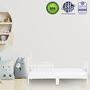 Dream On Me Zinnia Toddler Bed in White
