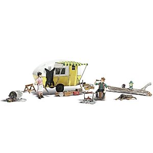 Ma & Pa's Trailer Haven HO Scale Woodland Scenics