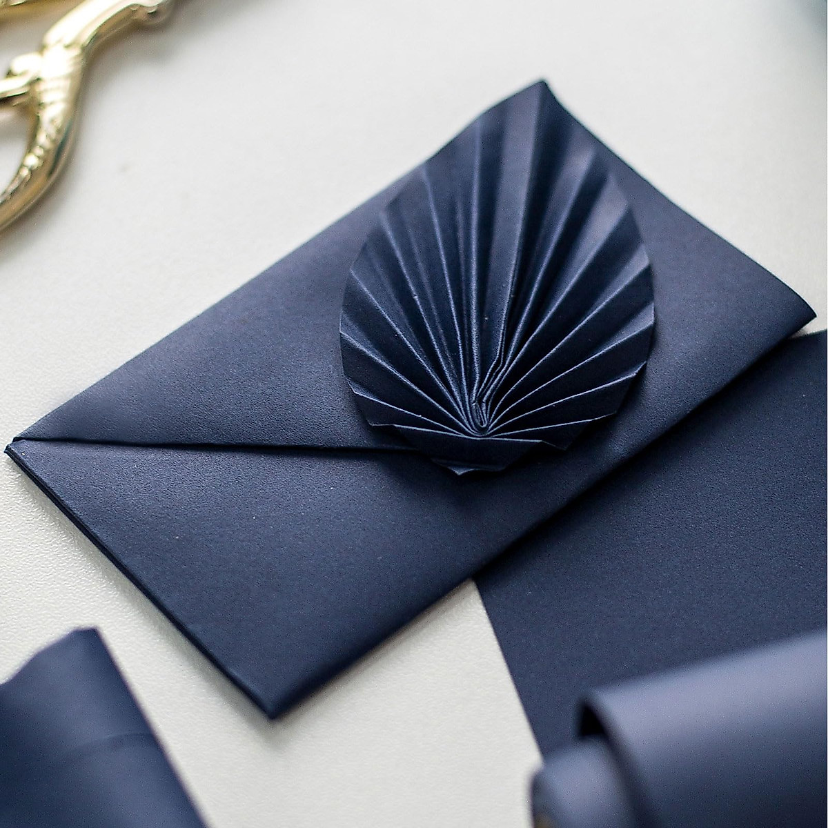 Retrify Navy Blue Kraft Paper Roll - 30 Inches x 32.8 Feet Jumbo Roll Wrapping Paper for Birthday Gift, Bridal Shower, Wall Art, Crafts, Parcel, Bulletin Boards, Floor Covering