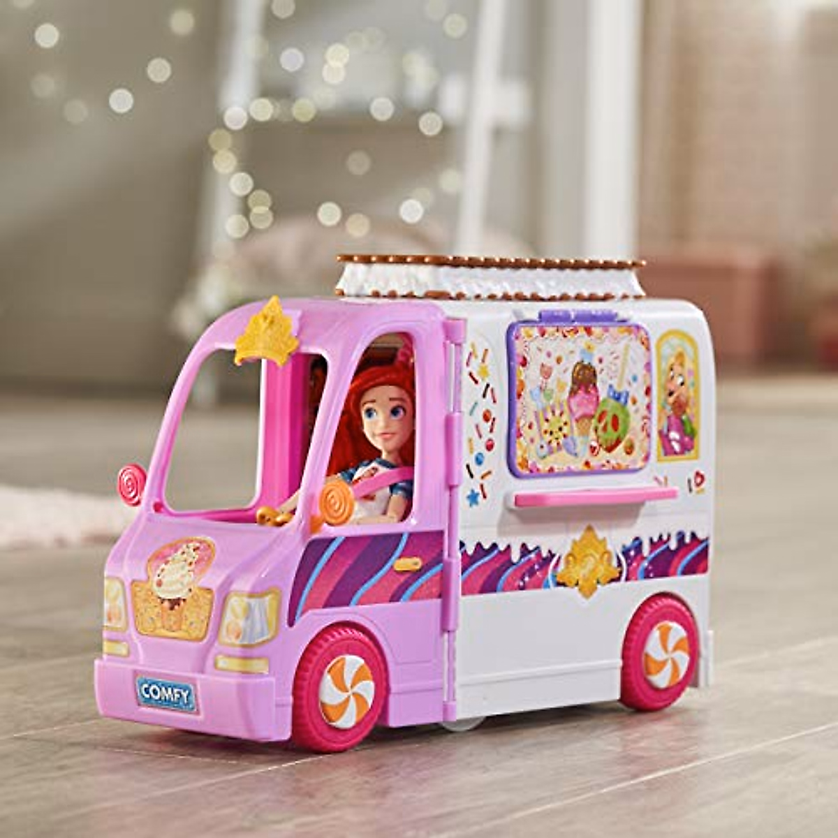 Disney Princess Comfy Squad Sweet Treats Truck, Playset with 16 Accessories, Pretend Ice Cream Shop, Toy for Girls 5 Years Old and Up