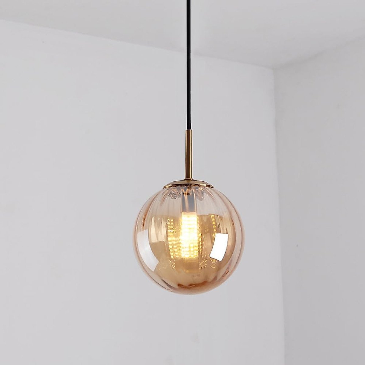 SCTOU Mid Century Modern Ceiling Light Blown Amber Industrial Retro Light Farmhouse Chandelier 3 Lights Gold Glass Globe Pendant Light for Dining Room Kitchen Island Bedroom Bar