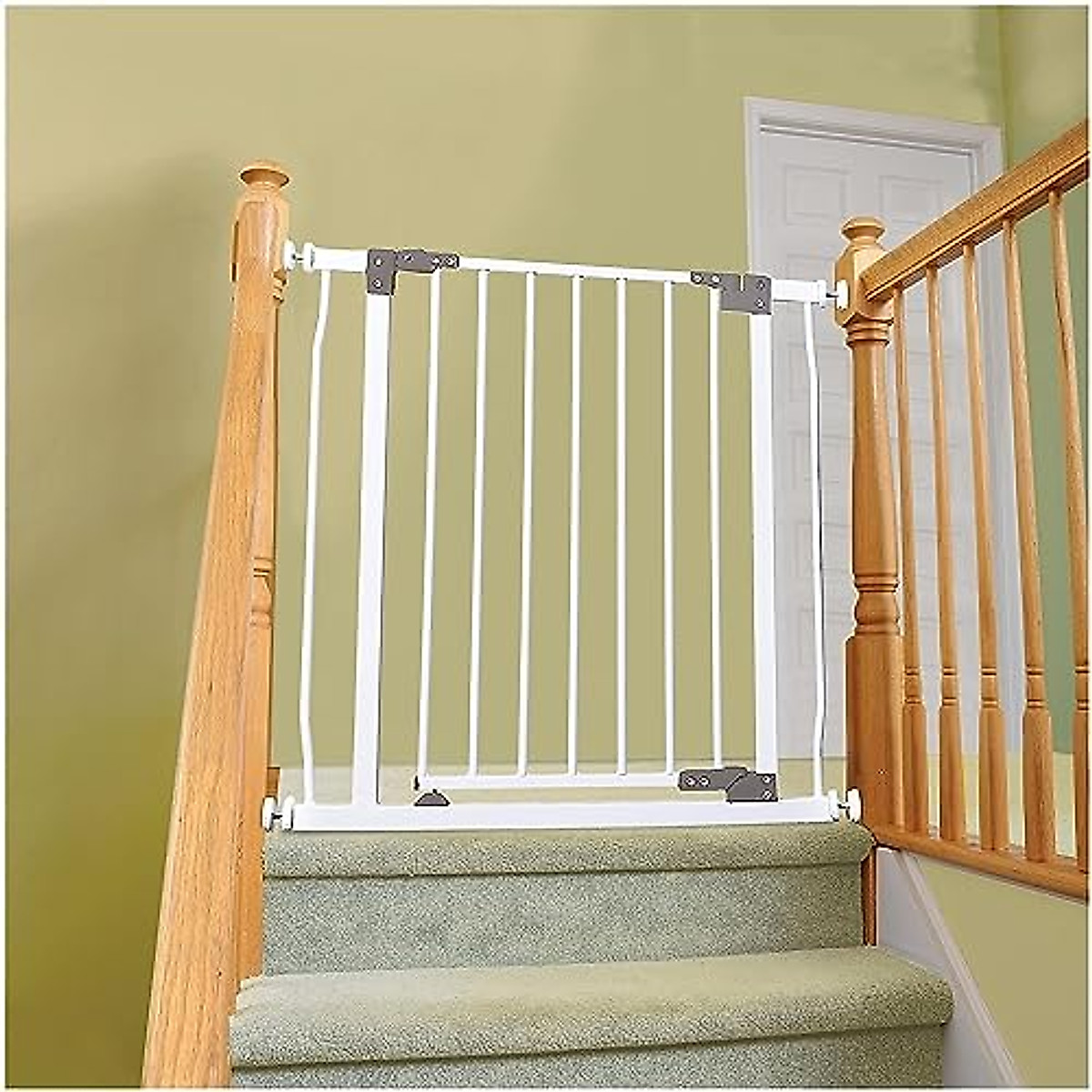Dreambaby Liberty Baby Safety Gate - with Smart Stay Open Feature - Fits Openings 29.5-33 inches Wide - White - Model L854