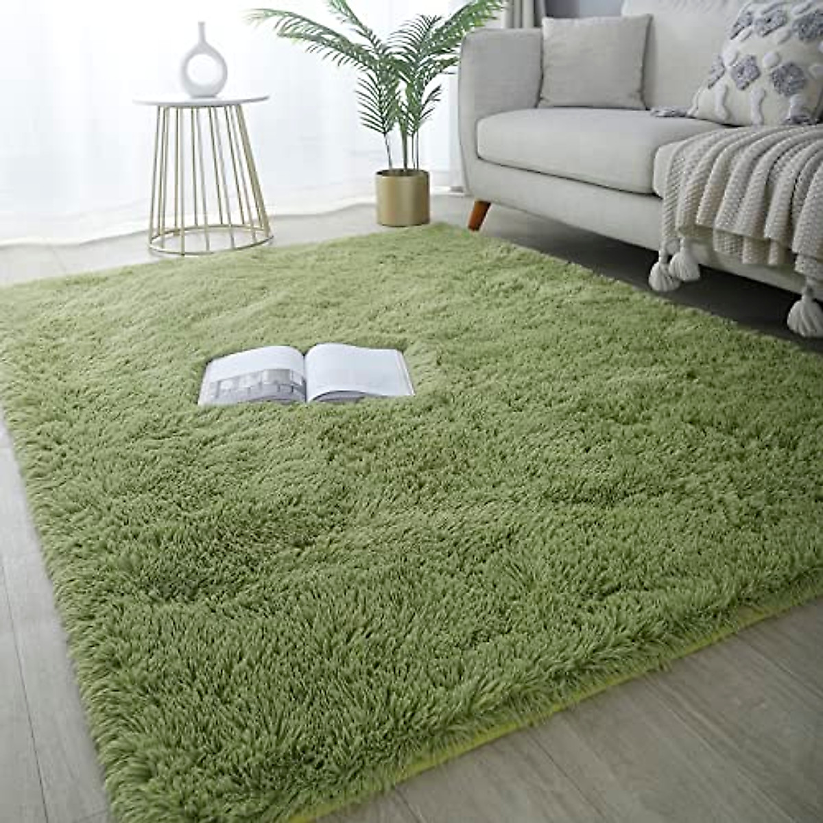 GERBIT Shag Area Rug 4x6 Feet Soft Indoor Rectangular Rugs Carpet Modern Luxury Plush Rugs for Living Room Home Decor Grass Green