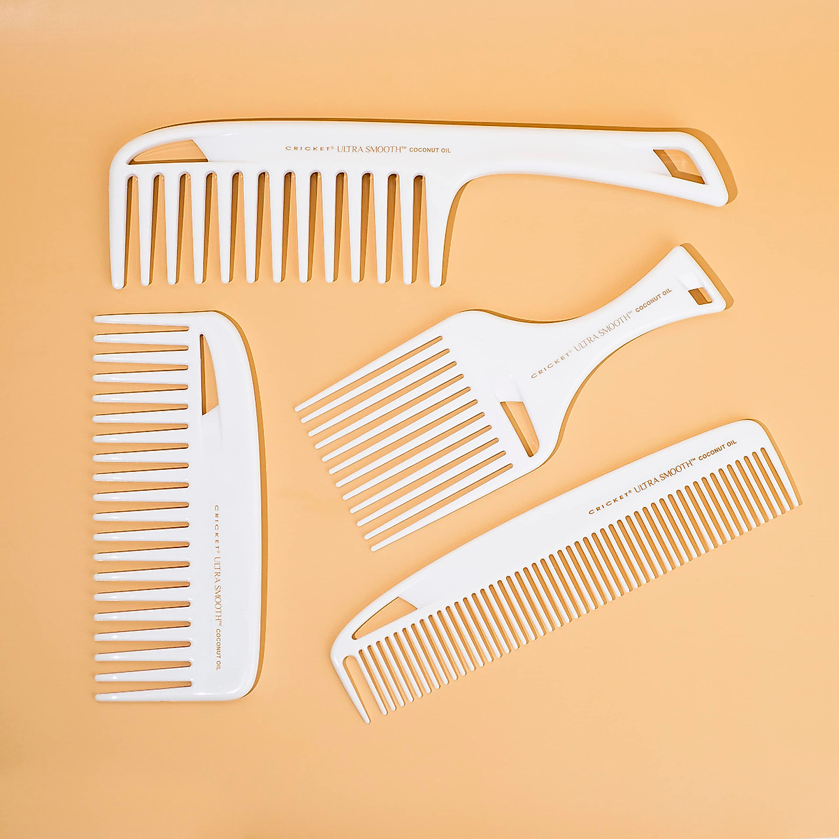 Cricket Ultra Smooth Coconut Detangler Comb – Infused with Coconut Oil & Keratin for Frizz-Free Shine, Ideal for Wet & Dry Hair, Extended Handle for Thick, Long, Curly Hair