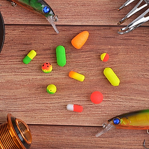 Pompano Rig Floats Beads Kit, 300pcs Pompano Floats Fishing Beads Set Foam Snell Floats Bobbers for Surf Fishing Live Bait Walleye Rig Making Bullet Cylinder Oval Foam Floats