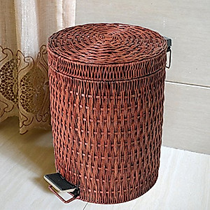 Wicker Trash Can with lid Bathroom, Rattan Step Trash Can for Kitchen Home, Silent Closure Garbage Can Removable Liner Bucket Wastebasket-H(2.1usgal(8L)