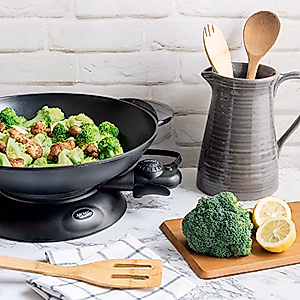 Aroma Housewares AEW-307 Electric Wok, 5 Qt, Black