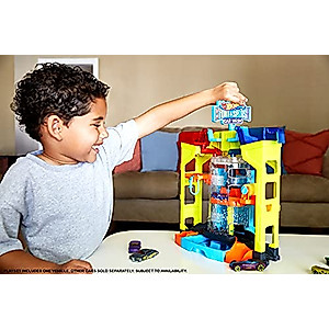 Hot Wheels Mattel Stunt & Splash Car Wash Playset
