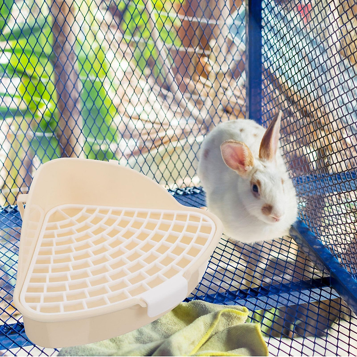 Ipetboom Triangle Potty Trainer Rabbit Litter Box Potty Trainer Pet Toilet Hamster Bunny Corner Litter Bedding Box Litter Pan for Rabbit Bunny Chinchilla Ferret Guinea Pig Hamster