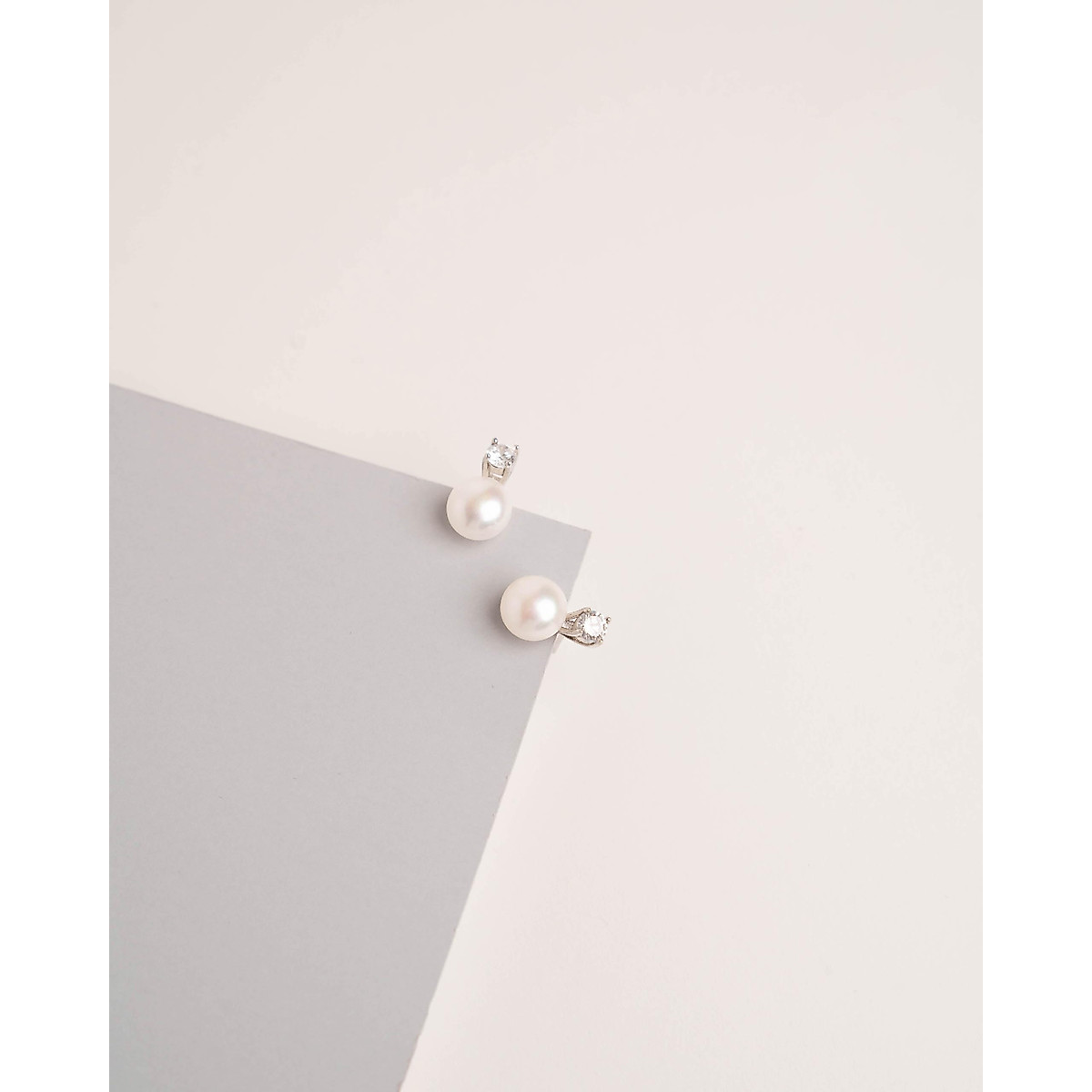 Women Pearl Stud Earrings, Fresh Water Cultured Pearls Button Shape 8-9 mm with a Cubic Zirconia Stone by Secret & You | Sterling Silver 925 Mounts with big nuts.