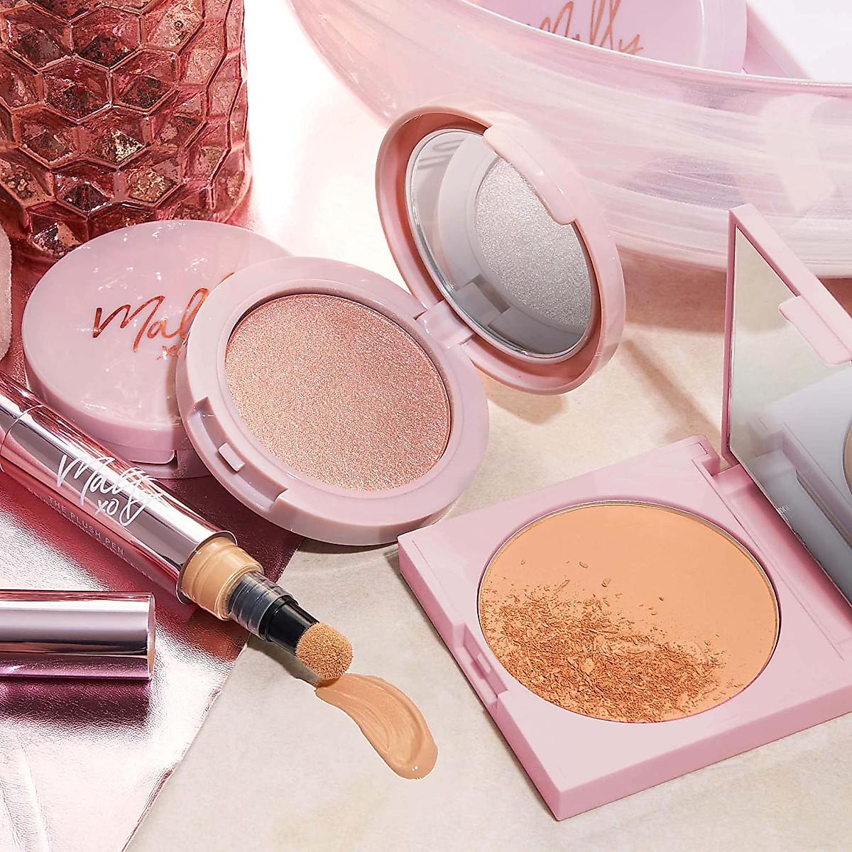 Mally Beauty - The Plush Pen Brightening Concealer Stick - Light - Hydrating Turmeric, Vitamin E, and Hyaluronic Acid Infused Formula - Medium Buildable Coverage with a Natural, Smooth Finish