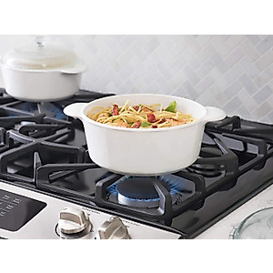 CorningWare Glass-Ceramic Pyroceram Round Classic Casserole, 2.4 Quart / 2.25 Liter Cooking Pot with Handles & Glass Cover - White (Medium)