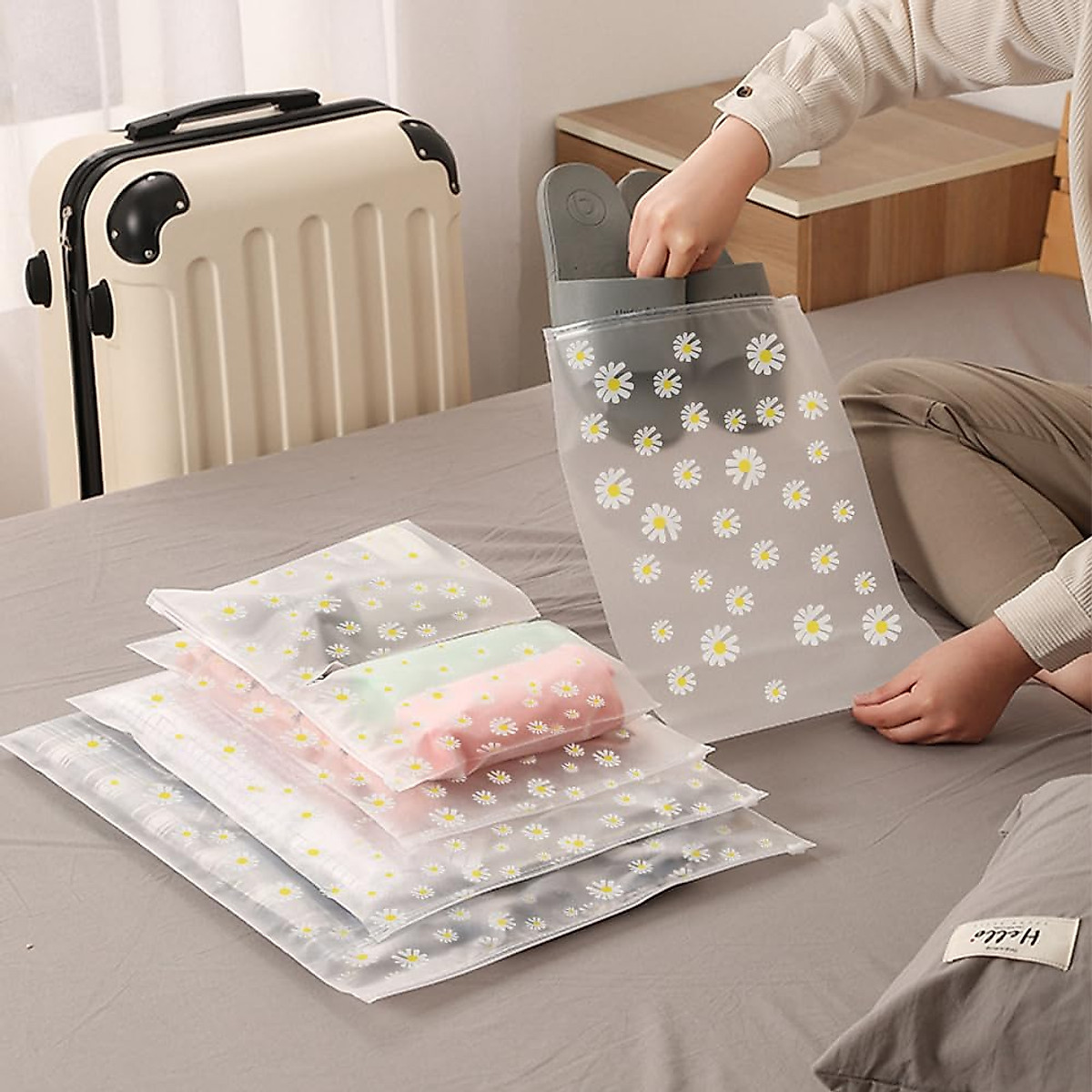 30PCS Travel Storage Bags for Clothes, Clear Reusable Bags Plastic Ziplock Bags, Waterproof Resealable Clothing Zipper Bags Luggage Organizer Pouch for Clothes, Towels, Shoes, Cosmetics (5 Size)