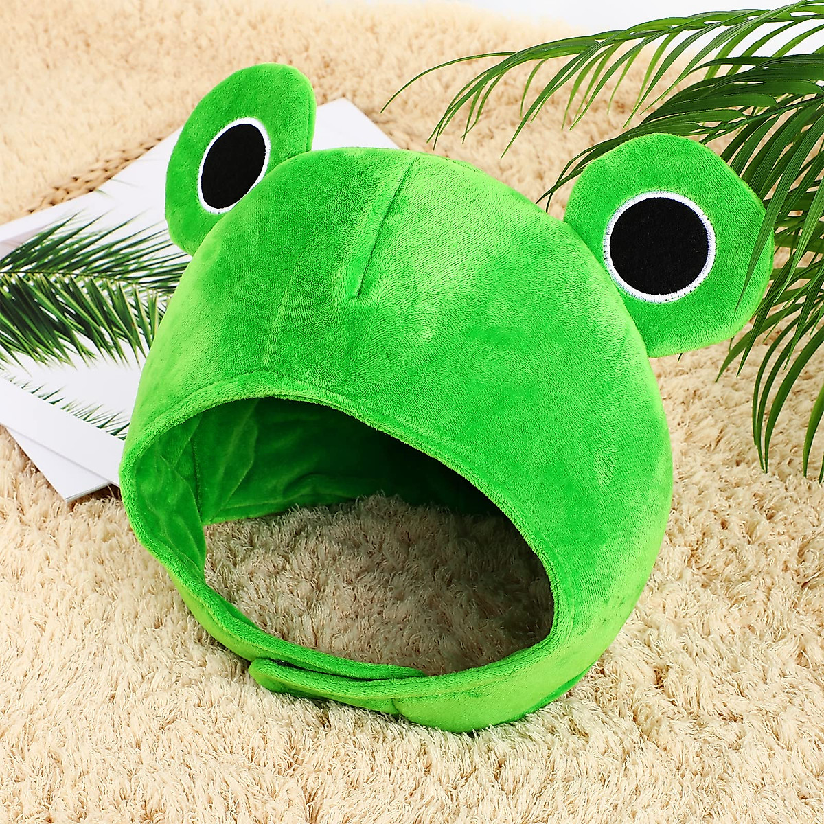 Cute Plush Frog hat Scarf Cap Ears Winter ski hat Full Headgear Novelty Party Dress up Cosplay Costume Green