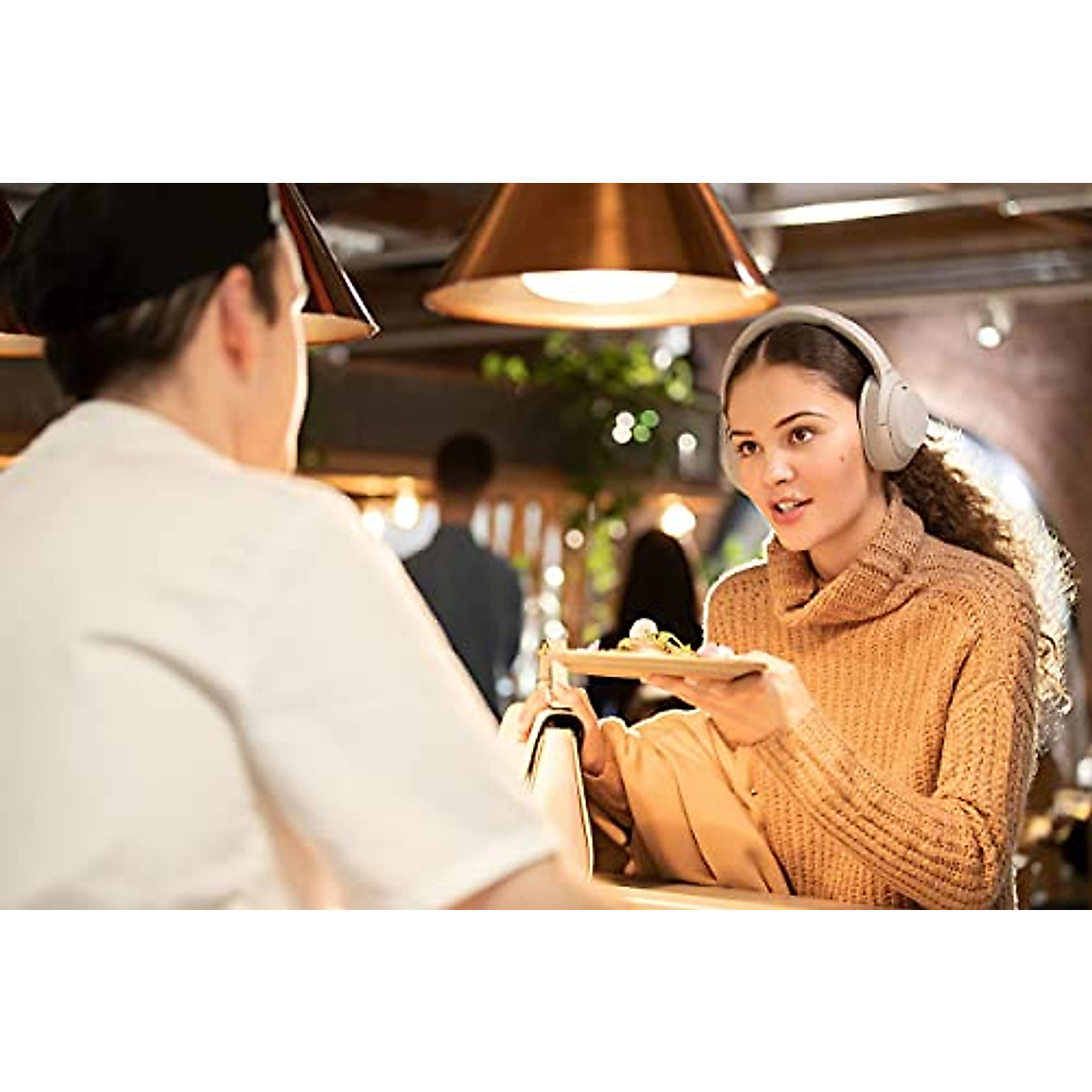 Sony Noise Cancelling Wireless Headphones - 30hr Battery Life - Over Ear Style - Optimised for Alexa and Google Assistant - Built-in mic for Calls - WH-1000XM4S.CE7 - Limited Edition - Silver/Gold