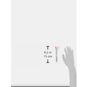 wet n wild Makeup Brush| Flat Top Kabuki Brush| For Liquid & Mineral Foundation| Blending & Buffing| Ergonomic Handle