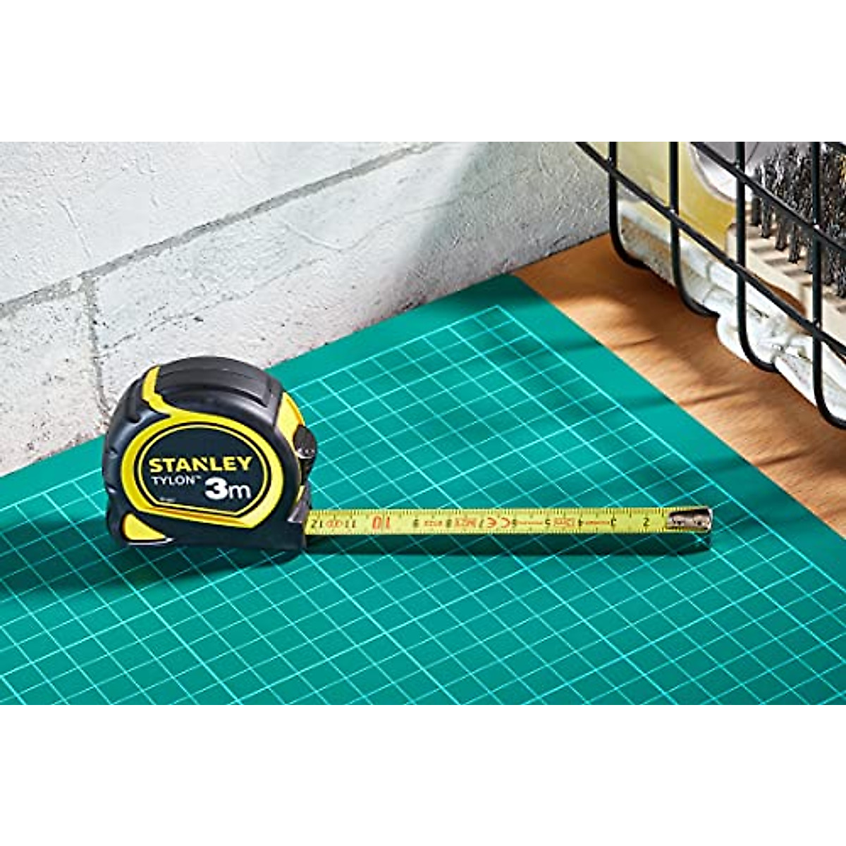Stanley 0-30-687" Tylon Tape Measure, Black/Yellow, 3 m/12.7 mm