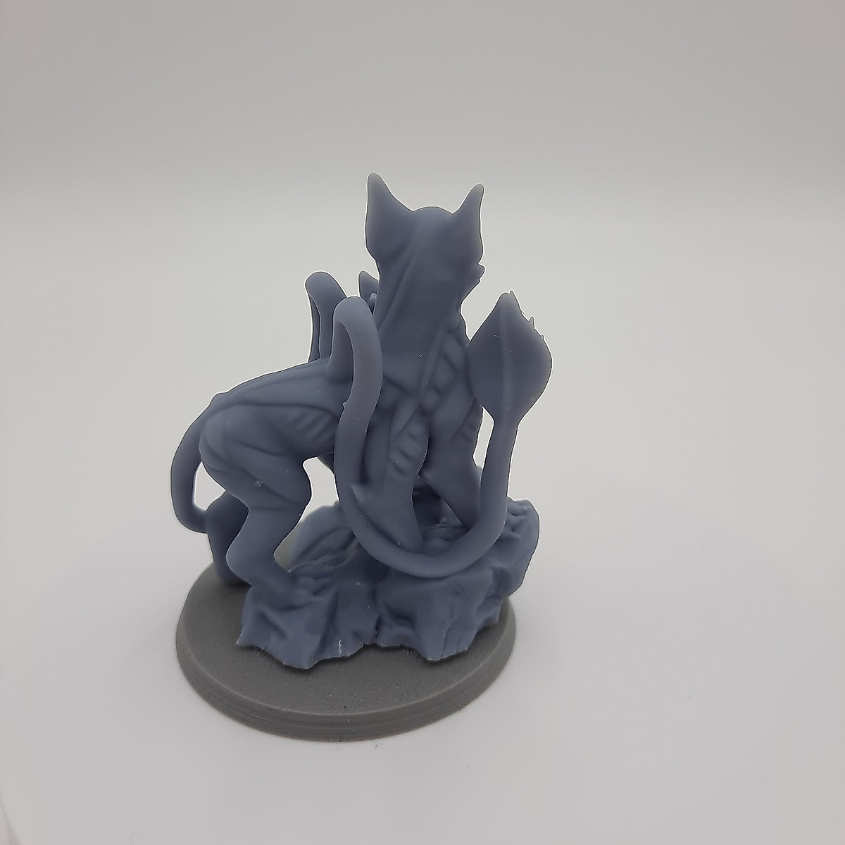 HERO Creations - Displacer Beast, Standing - RPG - Dungeons and Dragons - DND - Pathfinder - Lord of The Ring - Figurine Miniature (Gray/Unpainted)