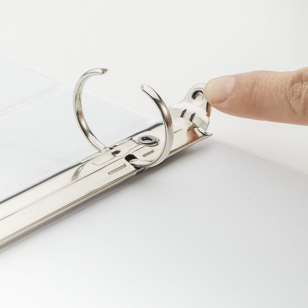 AVERY + Amy Tangerine Designer Collection Binder, 1"Round Rings, 175-Sheet Capacity, Hatch mark Hearts (28320)