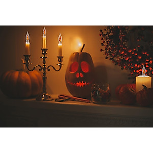 The Dreidel Company Flicker Flame Shaped Light Bulbs, E12 Replacement Bulbs, Dances with a Flickering Orange Glow, 1 Watt, 120 Volt (5-Pack)