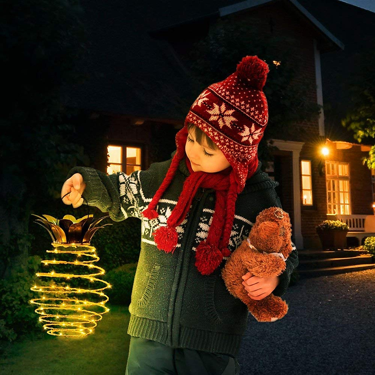 MUEQU 2Pcs Garden Solar Lights, Waterproof LED Solar Hanging Lantern Pineapple Fairy String Light,Solar Patio Lights Night Light for Yard Outdoor Home Decoration Light (Warm White)