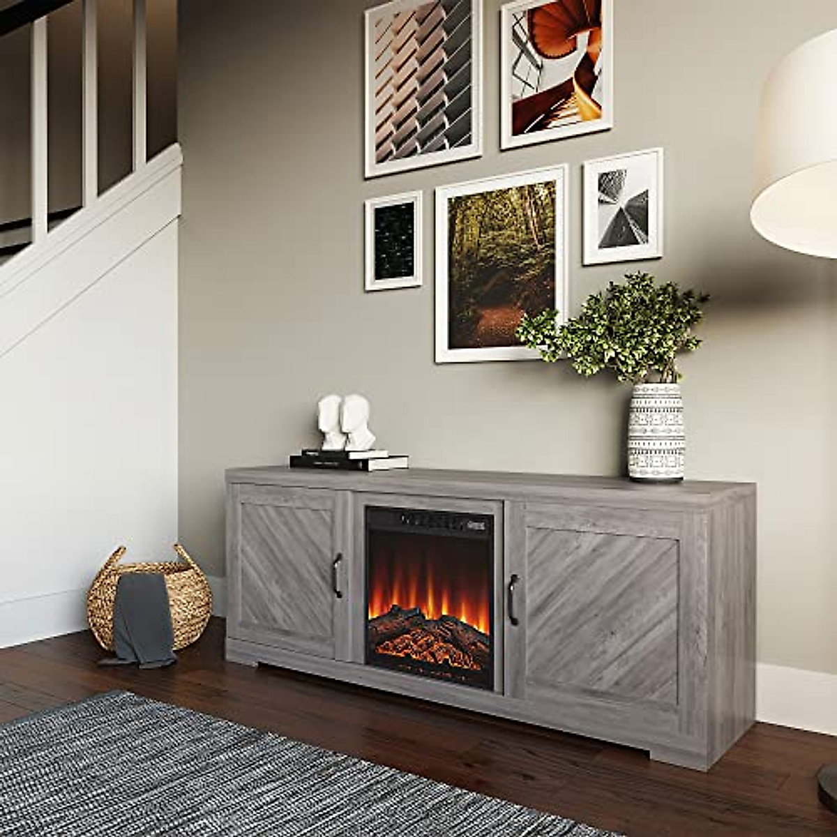 BELLEZE Modern 58 Inch Farmhouse TV Stand with 18 Inch Electric Fireplace & Media Entertainment Center Console Table for TV up to 65 Inch with Storage Cabinets and Infrared Heater - Hilo (Gray Wash)