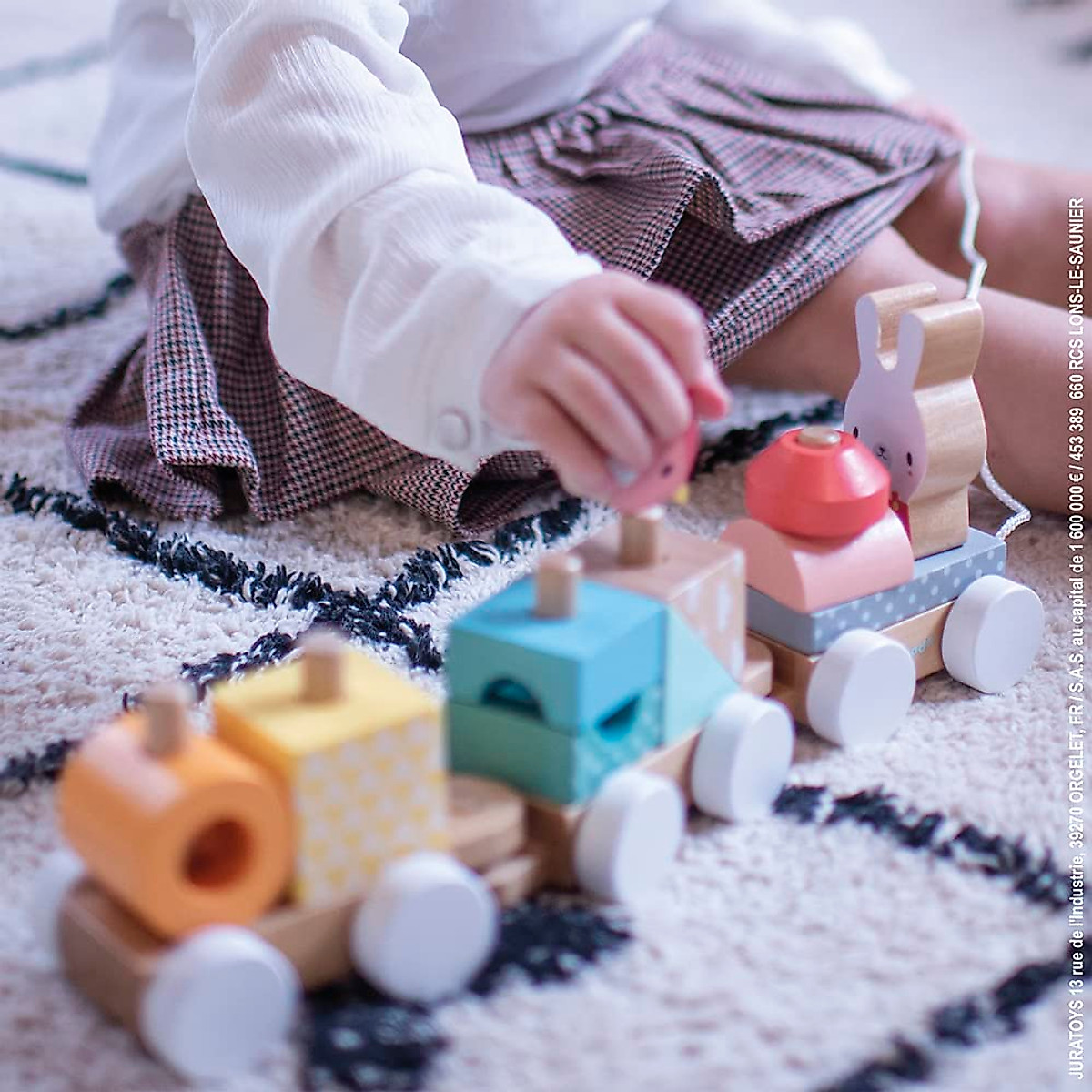 Janod World Wildlife Federation - Pull Along 21 Piece Animal Stacking Train - Ages 2+ - J08603