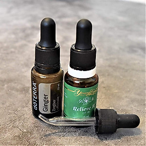 Dropper Tops for 15ml Essential Oil Bottles – Bent Tip Glass Eye Droppers, Fit doTERRA Young Living Aura Cacia Plant Therapy Revive – 12 Pack