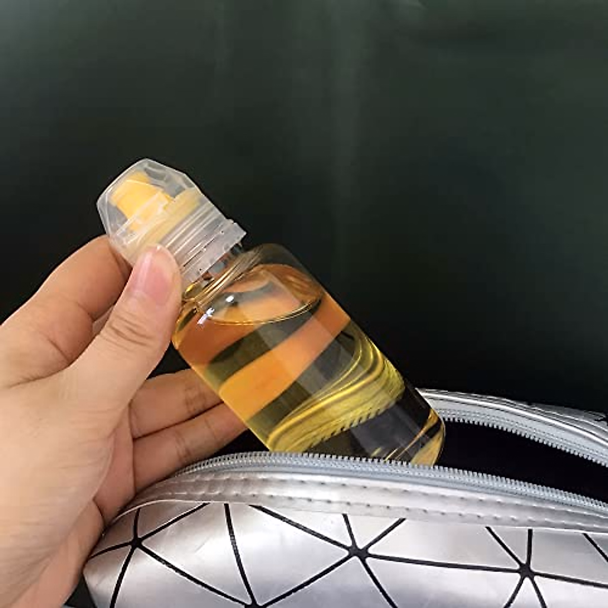 ZAYOIZY 4pcs Mini Honey Squeeze Bottle Refillable Condiment Container Dispenser with Flip Top, Camping/Travel Size Leakproof Bottles for Syrups, Ketchup, Salad Dressing, Cooking Oils