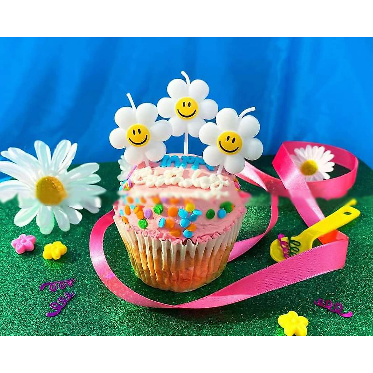 5 PCS White Flower Shaped with Smiling Face Birthday Candles, Daisy Candles Cake Decorations Cake Cupcake Toppers