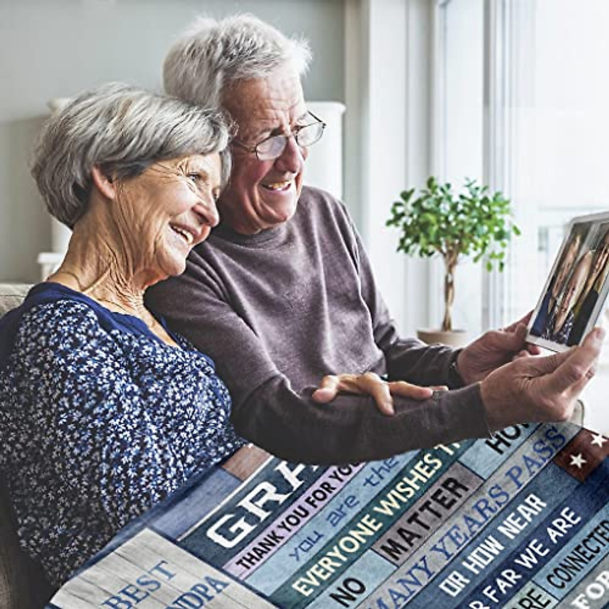 Grandpa Gifts from Grandchildren Throw Blanket 60"x50" - Birthday Gifts for Grandpa - Fathers Day Best Gifts for Grandpa Birthday Gifts - Papa Gifts from Grandchildren - Best Grandpa Gifts Idea