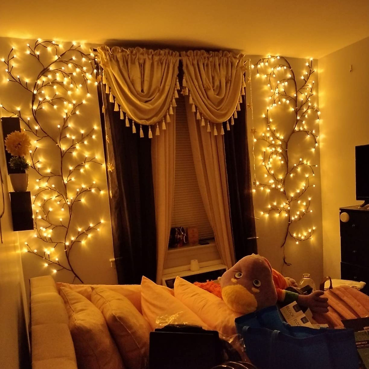 Enchanted Willow Vine 9.5FT, 160 LEDs Vines for Room Decor with Remote, Vine Lights for Wall Home Decorations with 20 Clips & Tapes, Plug in, 1 PC