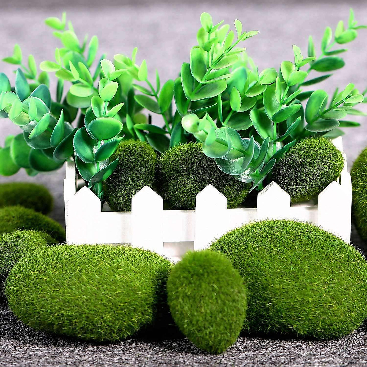 Boagkaah 36 Pieces 3 Size Artificial Moss Rocks Decorative, Green Moss Balls for Floral Arrangements Gardens and Crafting