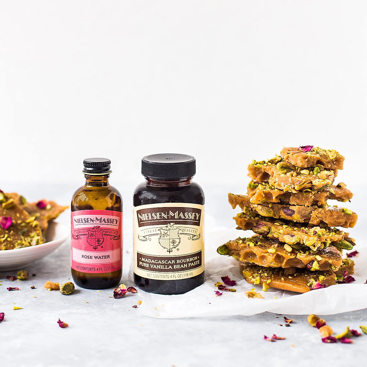 Nielsen-Massey Madagascar Bourbon Pure Vanilla Bean Paste for Baking and Cooking, 32 Ounce Bottle