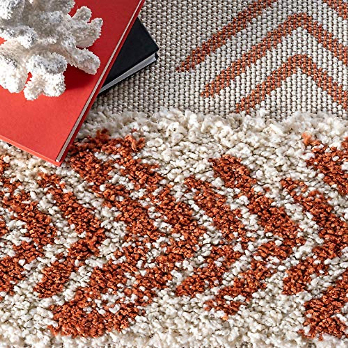 nuLOOM Zuri Shaggy Banded Tribal Area Rug, 8' x 10', Rust