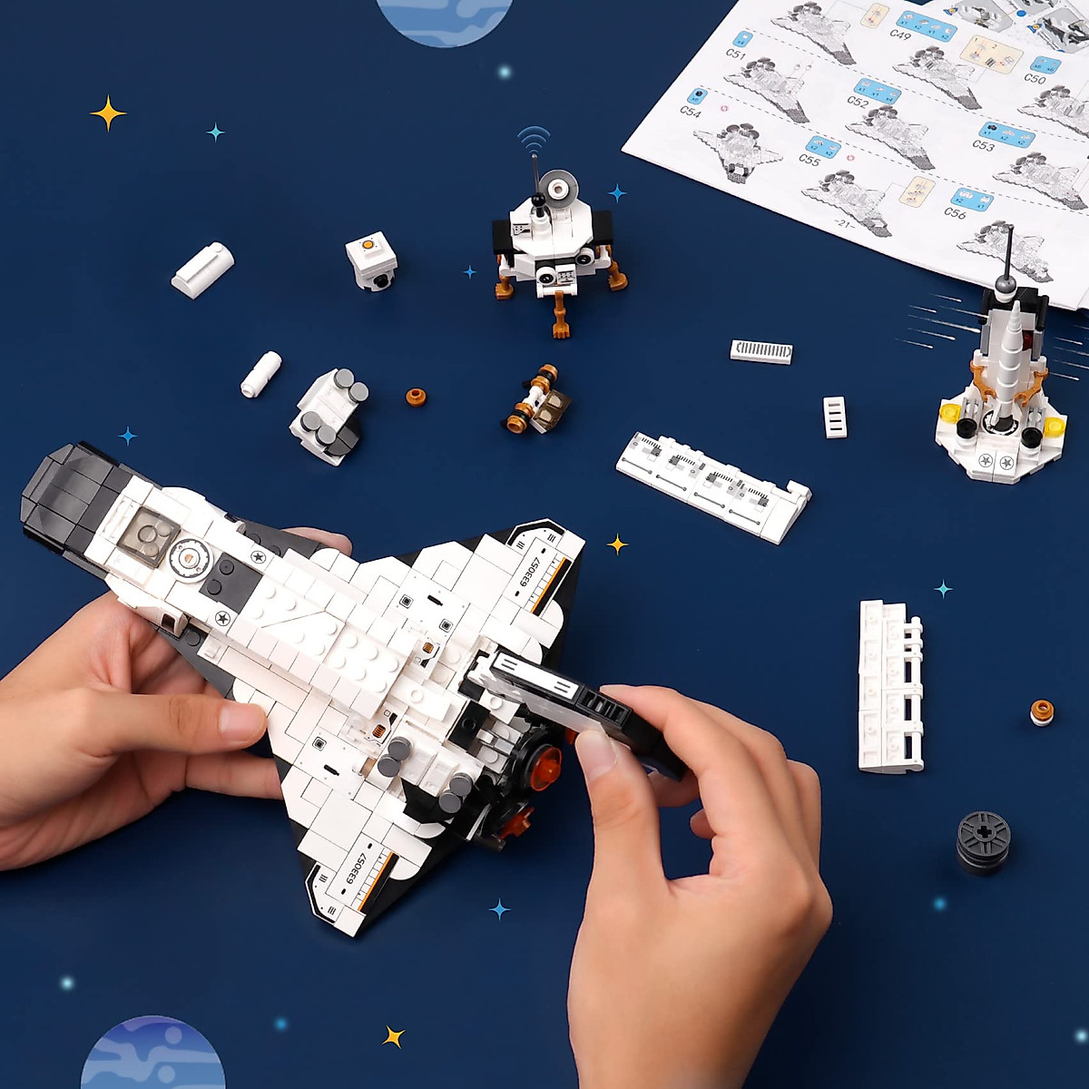 PREPOP Space Shuttle Building Toys for Kids - 25 in 1 Airplane Set for 6-12 yr Boys, Plane and Discovery Space Station Models Kits, Birthday Gifts for Age 6 7 8 9 10 11 12 Year Old 586PCS