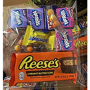 RFWIN Clear Cellophane Bags Self Sealing Treat Bags, 6 x 9 Inches Self-Adhesive Cello Bag for Sweet Popcorns, Birthday Candy Cookies, Valentine Chocolates Lollipops, Soap Jewelry Photo Cards