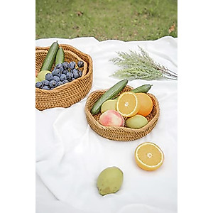 HITOMEN Handmade Rattan Bread Baskets Round Wicker Fruit Serving Storage Bowls, Natural Woven Decorative Kitchen Counter Organizing (Honey Brown) Set of 3